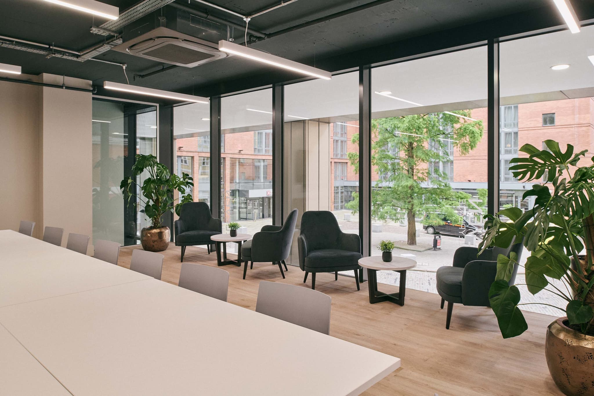 The Buidling | Office in Birmingham | Eleven Brindleyplace